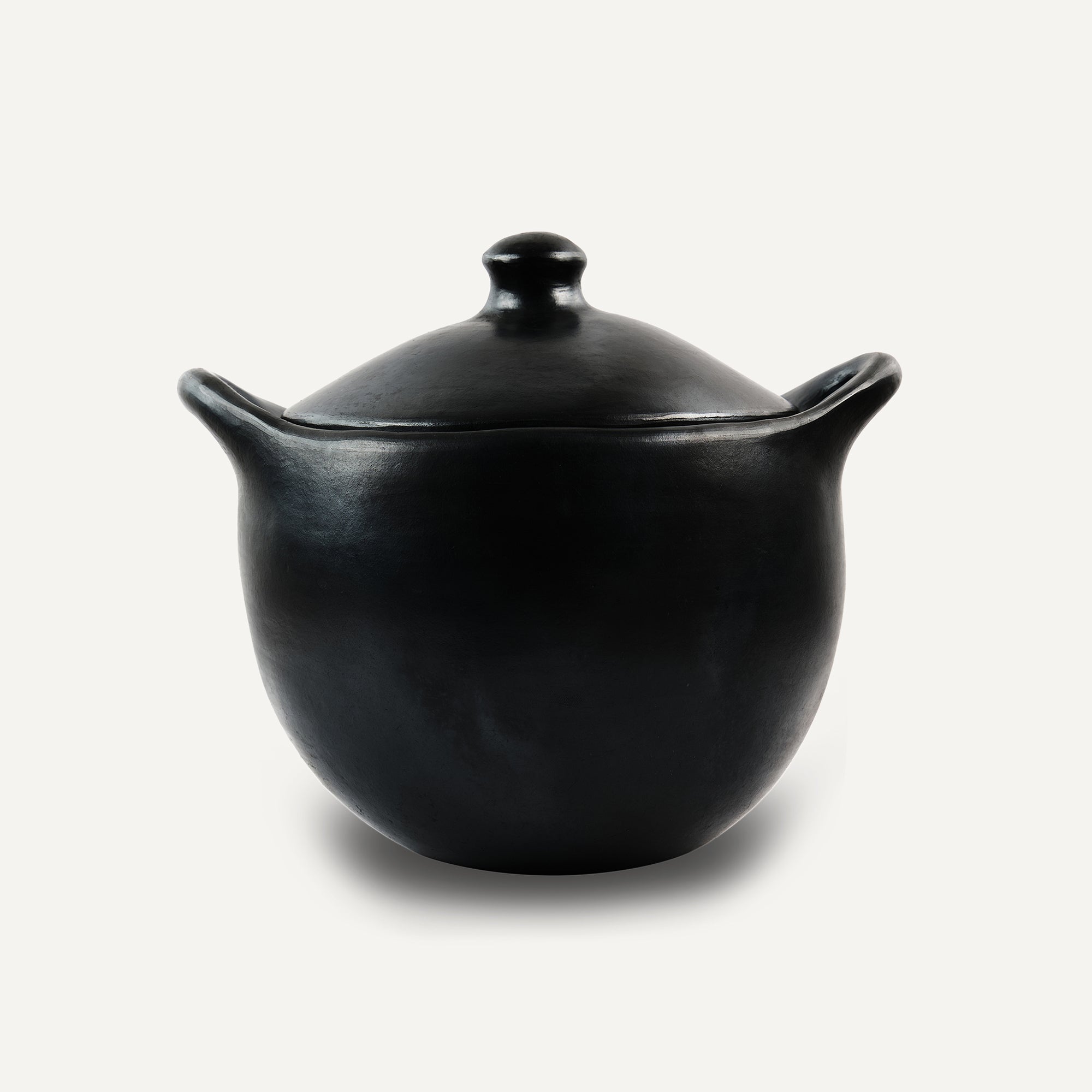 TOLIMA Cocotte: Handmade Rustic Pot from La Chamba, Colombia